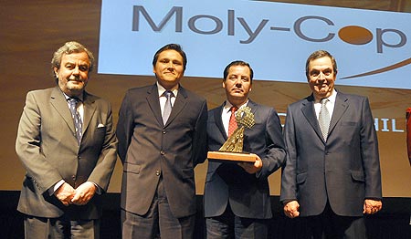 Asimet distingue a Moly-Cop con Premio “Presencia Internacional ...